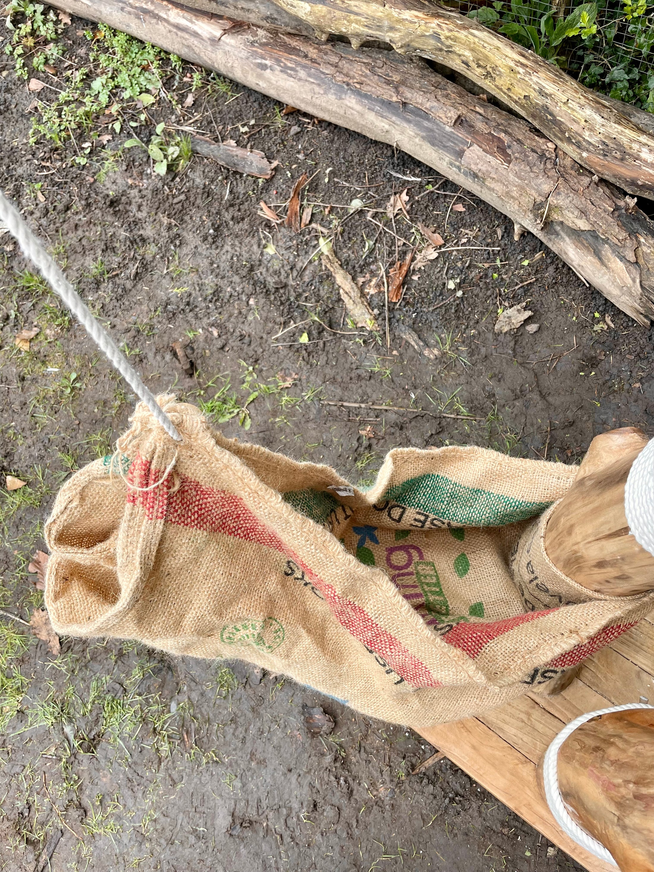 Lessie’s Lair – Treow.shop